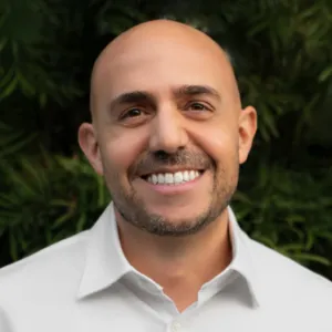 Dr. Omid Navran, PsyD - TherapyDen